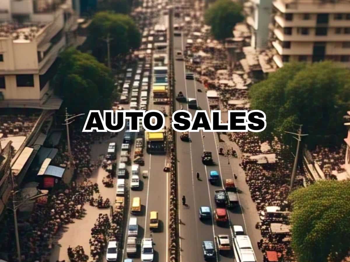 November 2025 Auto Sales HIGHLIGHTS: From Maruti, M&M, TMPV, Bajaj Auto ...