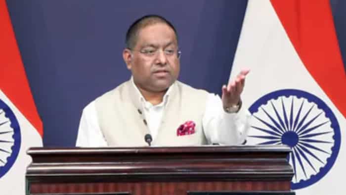 SBI customers ALERT! Use NFC enabled debit cards to make contactless ...