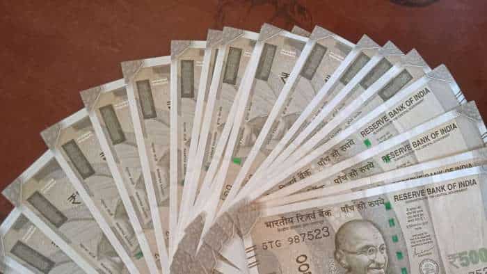 SBI customers ALERT! Use NFC enabled debit cards to make contactless ...